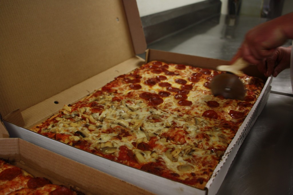 Fresh Custom Made Pizza | Pudgie's Pizza Cortland